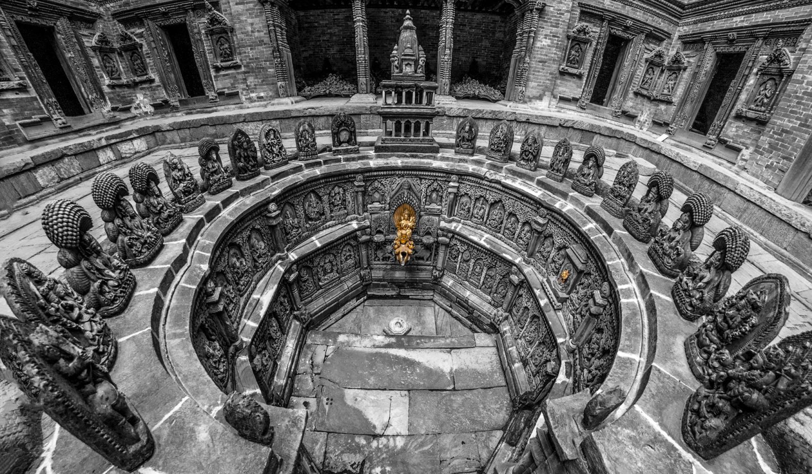 16 Amazing photos of Courtyards of Patan Museum through Fisheye Lens
